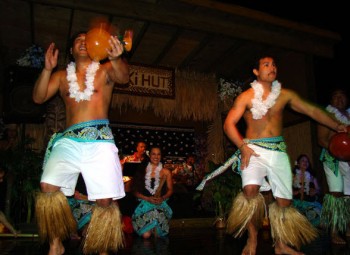 Hula Mama's Hawaiian Dinner Show opens this month in Humble, Texas